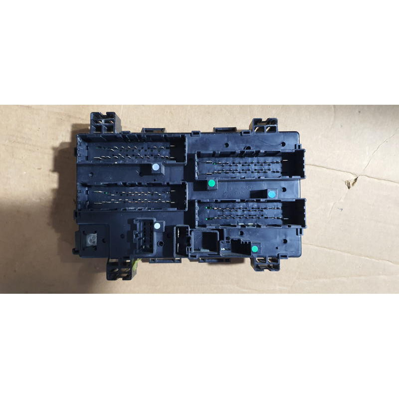 DODGE RAM 2500 3500 6.7L DIESEL FUSE RELAY BOX 2013-2014 68137438AD ...