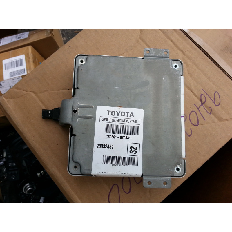TOYOTA COROLLA MT ECU ECM ENGINE COMPUTER 2005-2006 89661-0Z043 USED
